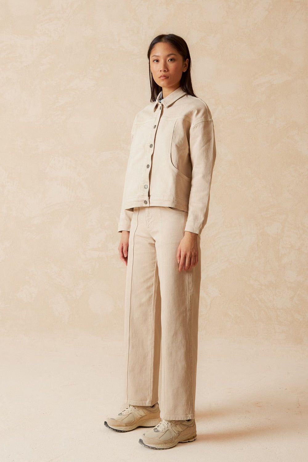 indi & cold chez Jupon Pressé, Québec, Canada - INDI AND COLD